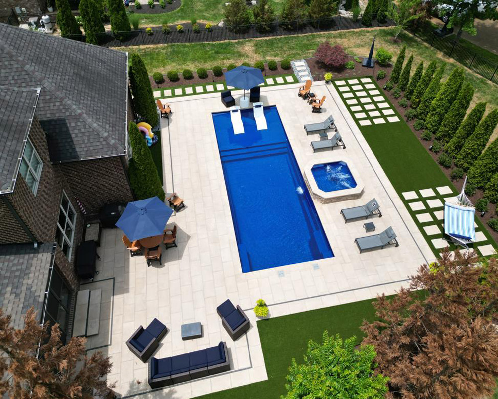 Beach Entry 16 Fiberglass Pool – Spacious, Easy-Entry Pool by Tallman Pools