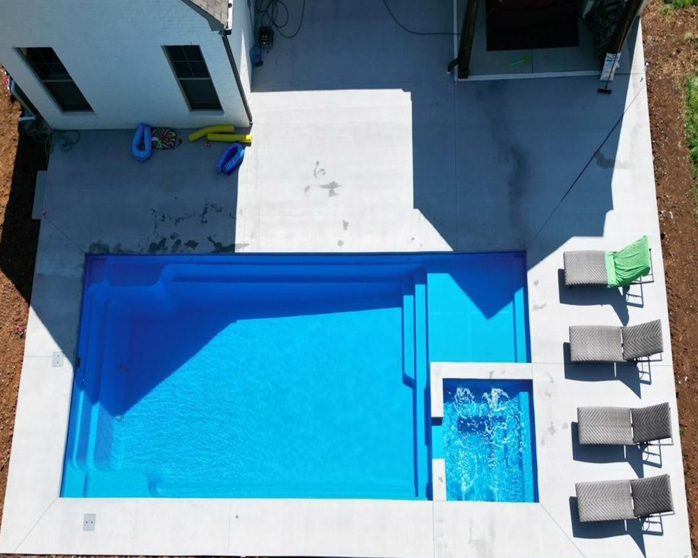 Spartan 16 Fiberglass Pool with Spa – Versatile, Relaxing Design by ...