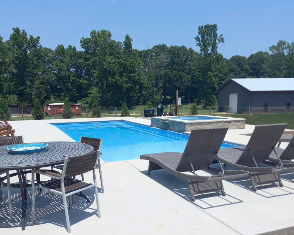 Beach Entry 16 Fiberglass Pool – Spacious, Easy-Entry Pool by Tallman Pools